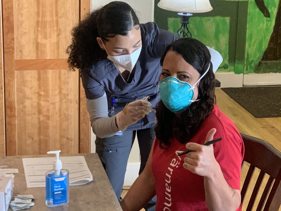 Compassionate Care for Seniors with Dementia - Applewood Our House